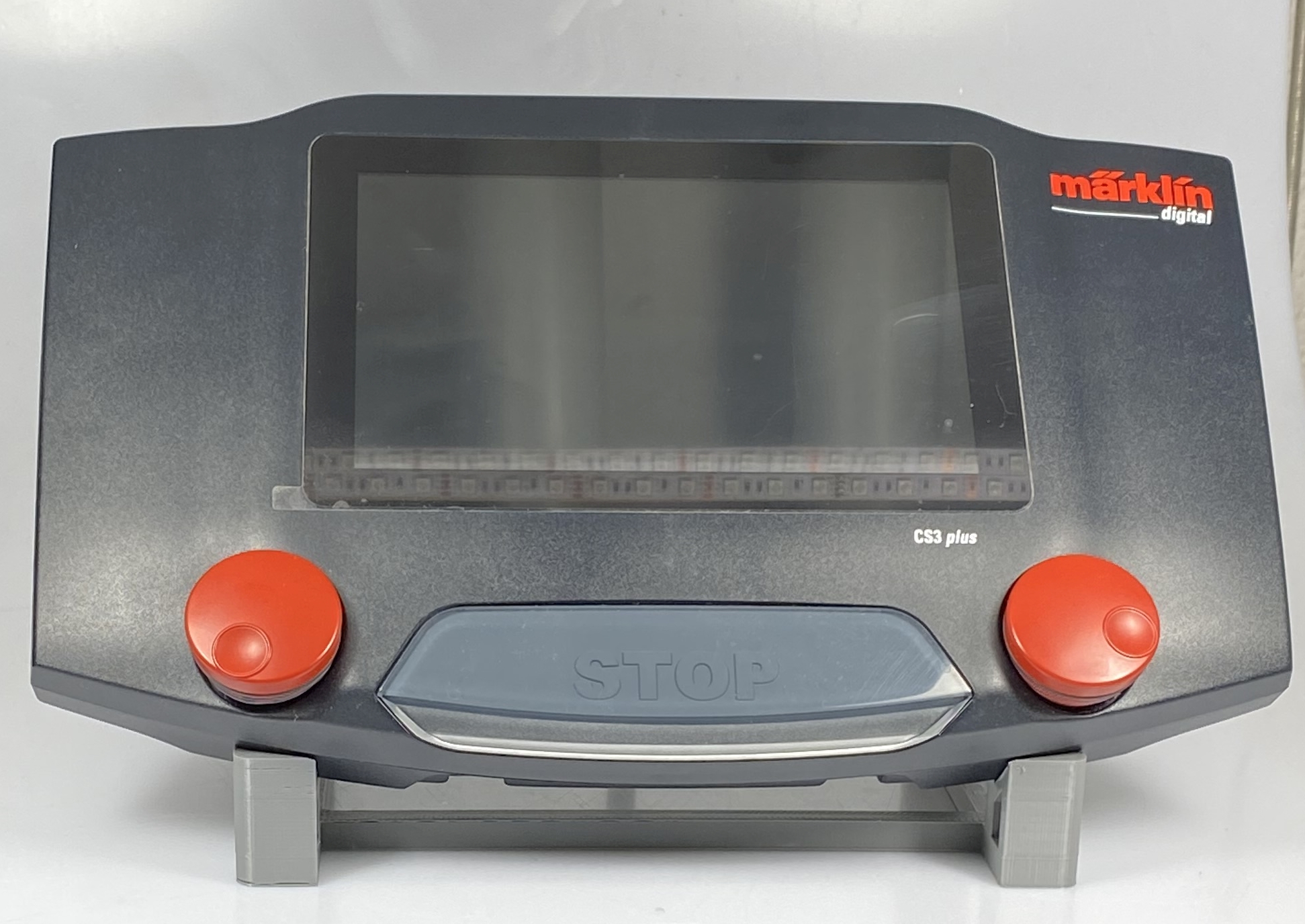 Märklin CS3 Ständer – ThKaS – Modellbahnseiten für Interessierte